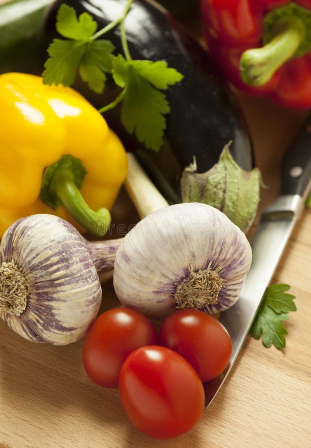Fresh summer vegetables stock image. Image of vegetarian - 25237355