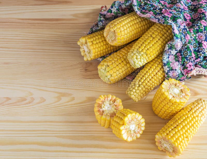 Fresh sweet corn on cobs stock image. Image of rustic - 74849863