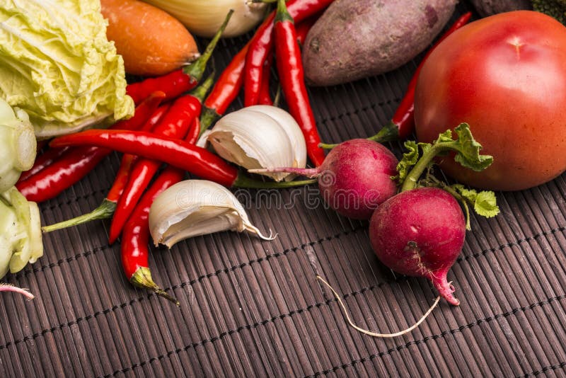 Fresh Vegetables on Bamboo Mat Stock Image - Image of group, leaf: 46611873