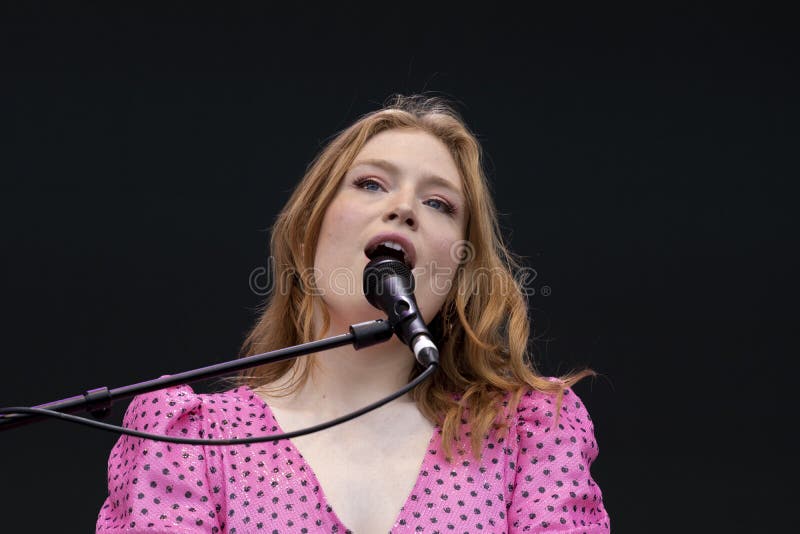 Freya Riding uk singer editorial image. Image of singer - 156097635