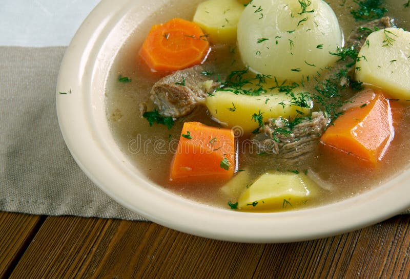 Fricot 库存照片. 图片 包括有 贝多芬, 家庭, 食物, 猪肉, 蔬菜, 传统, 膳食, 红萝卜 - 65316098