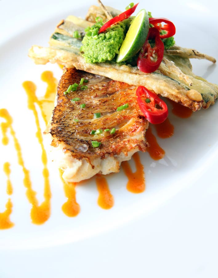 Fried baby snapper stock image. Image of plate, tempura - 15394307
