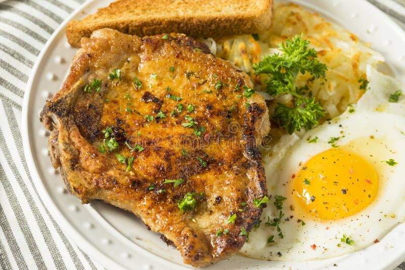 Fried Breakfast Pork Chops Caseiro Imagem de Stock - Imagem de ...