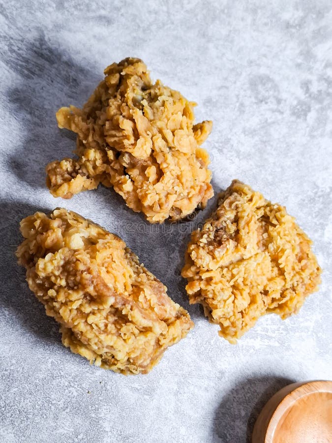 Fried Chicken on Abstract Background, Close Up. Crispy Fried Chicken ...