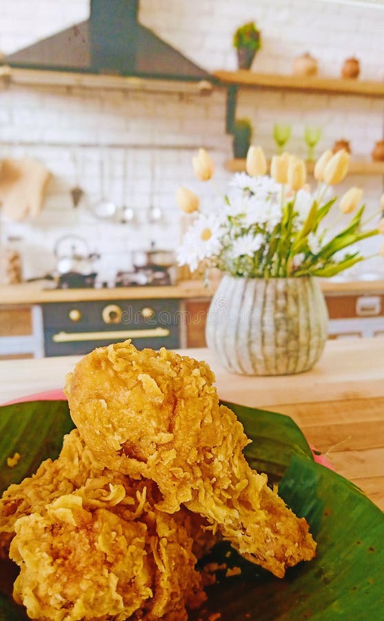 Fried Chicken Crispy Cruncy Stock Image - Image of cruncy, fried: 264086725