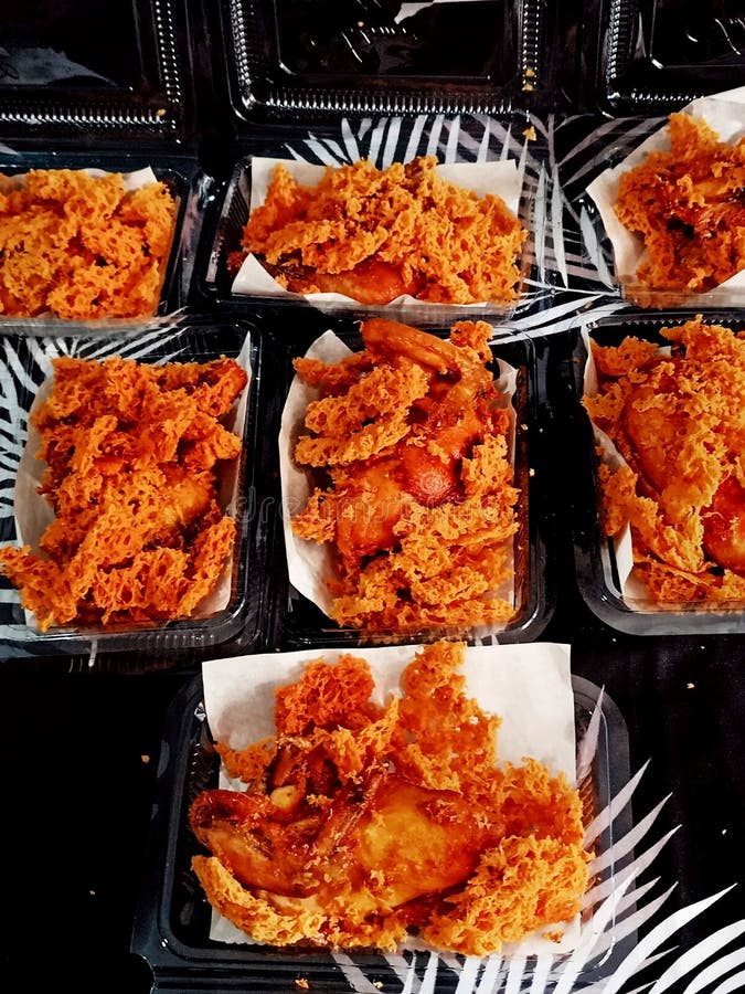 Fried Chicken with Crispy Flour Stock Photo - Image of fried, chicken ...