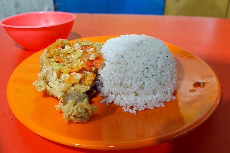 Fried Chicken and White Rice on the Dining Table Ready To Eat Stock ...