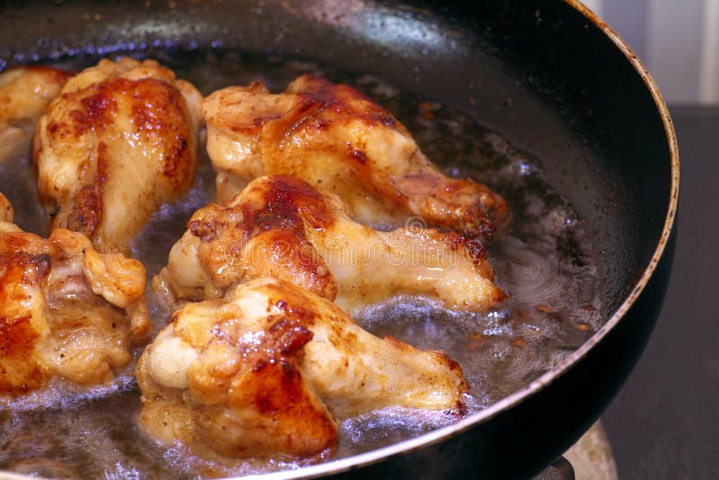 Fried Chicken Wingstick in Hot Oil Stock Image - Image of heat, grease ...