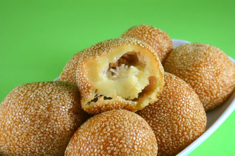 Fried Chinese Sesame Rice Ball Stock Image - Image of dessert, snacks ...