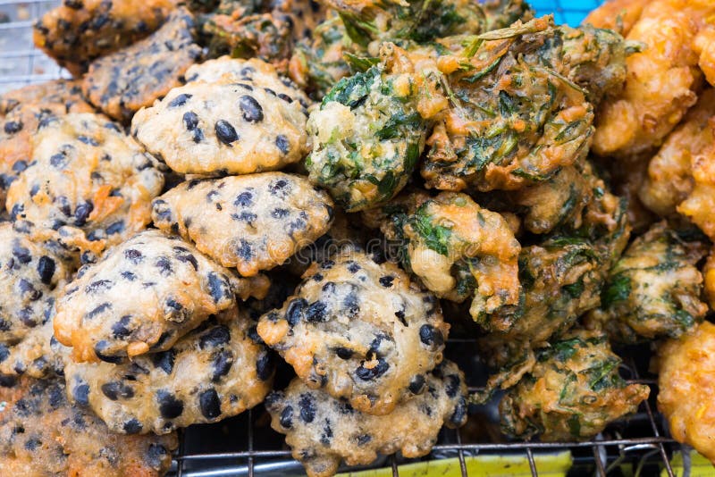 Fried Corn, Fried Red Beans Stock Image - Image of thai, cabbage: 105430917