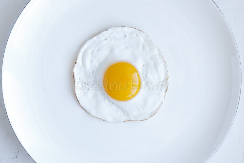 Fried Egg Isolated on White Background, Top View Stock Photo - Image of ... Fried Egg Isolated on White Background, Top View Stock Photo - Image of ...