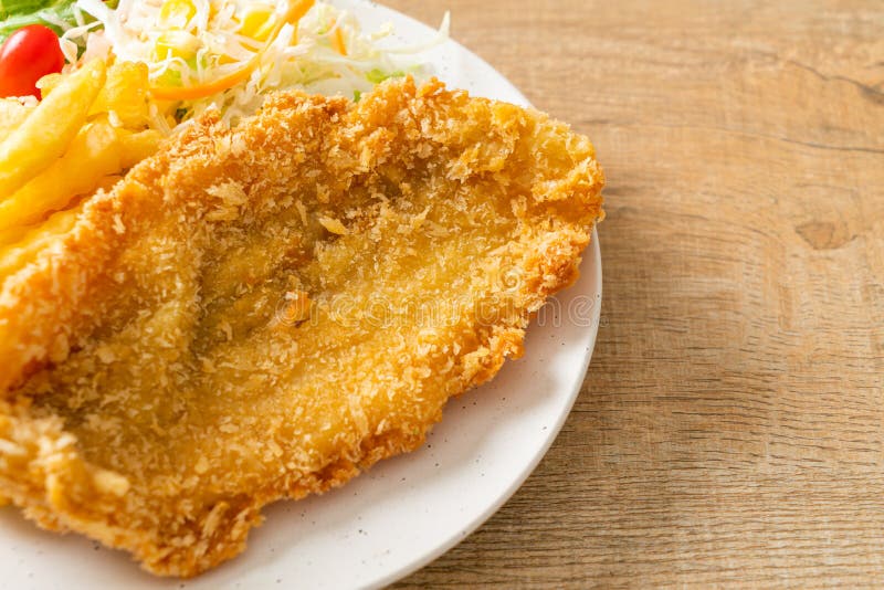 Fried Fish and Potatoes Chips Stock Image - Image of mini, fried: 258002025