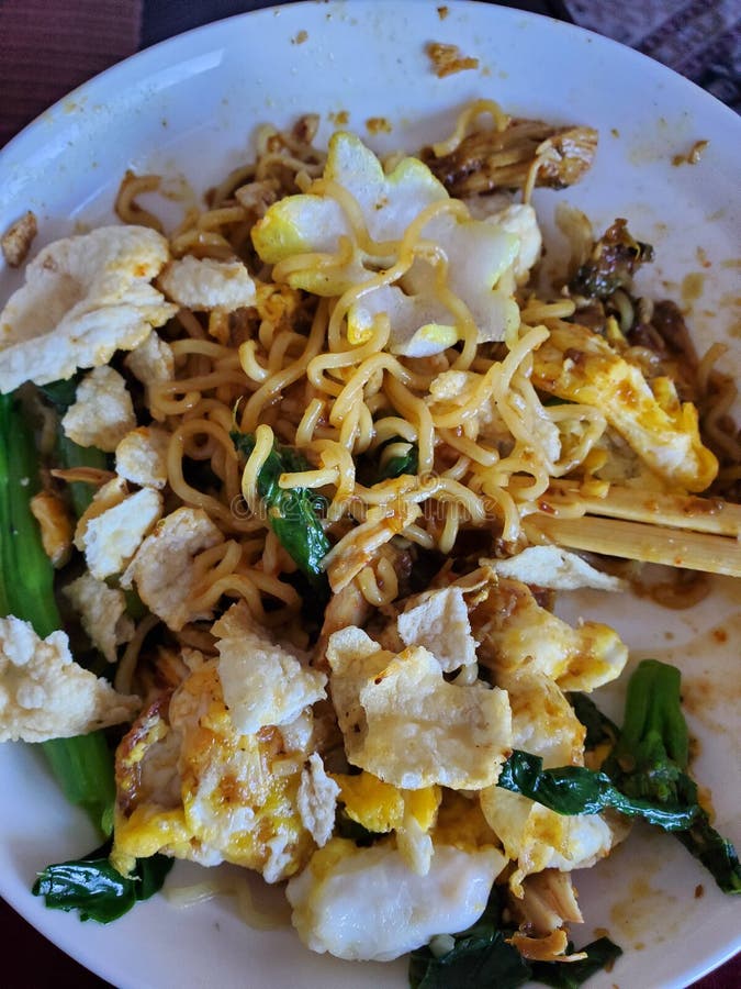 Fried Instant Noodles with Spicy Chicken Topping Stock Image - Image of ...