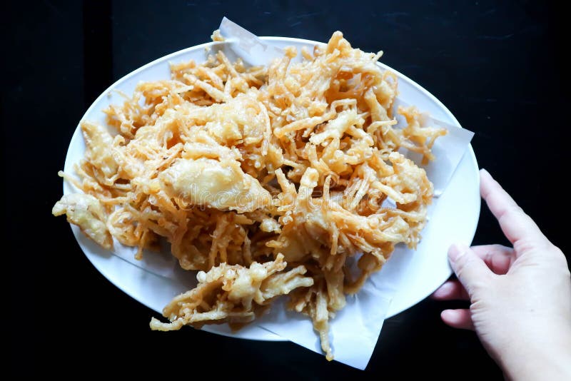 Fried Mushroom or Deep Fried Mushroom or Fried Golden Needle Mushroom ...