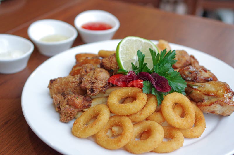 Fried Onion Ring Squid Rings Chicken Wings Drumsticks Snack Platter ...