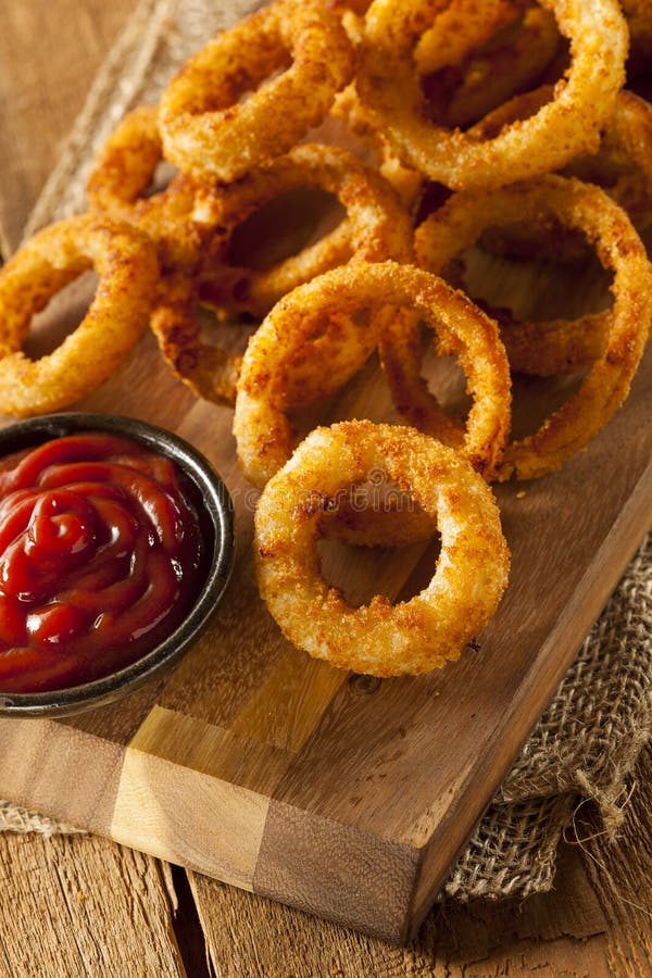 Fried Onion Rings Crujiente Hecho En Casa Foto de archivo - Imagen de ...