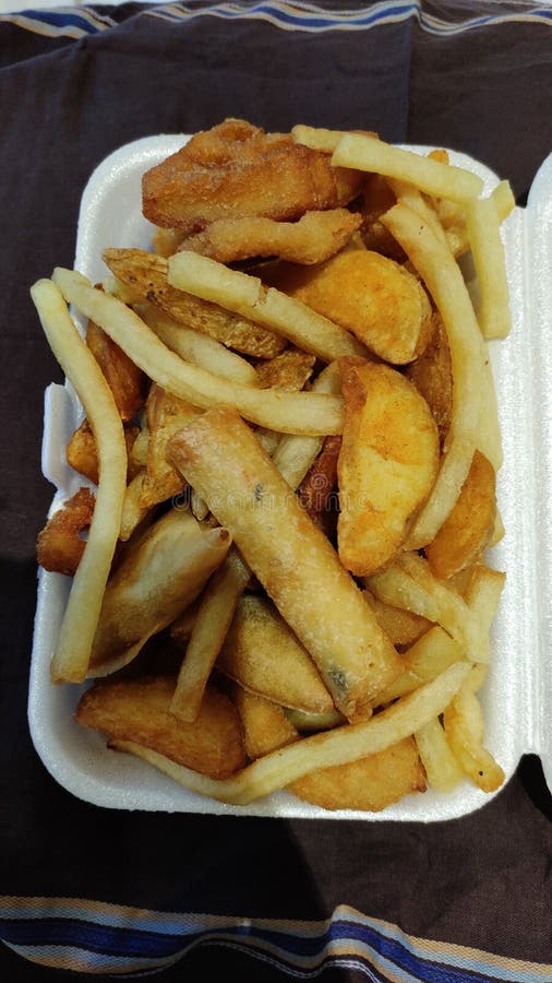 Fried Potato Chips and Slice Stock Image - Image of dinner, lunch ...