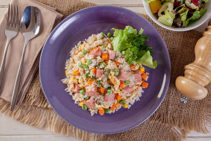 Fried Rice with Ham and Egg Stock Image - Image of diet, fried: 244375405