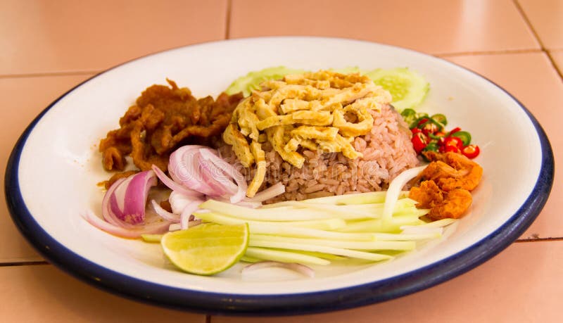 Fried Rice with Shrimp Paste Stock Photo - Image of dining, lime: 32771982