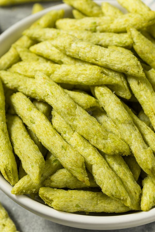 Fried Snap Pea Crisps Chips Stock Image - Image of legume, freshness ...