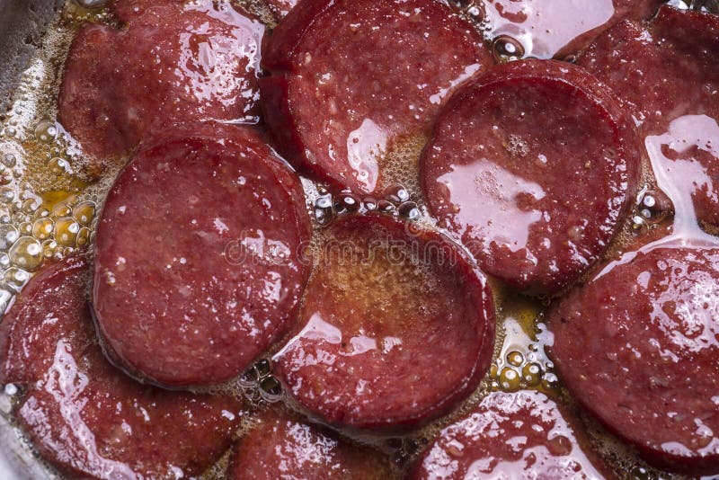 Fried Turkish Style Fermented Spicy-Wurst Stockbild - Bild von würzig ...