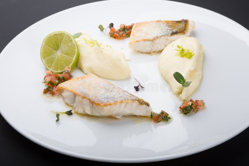 Fried white fish fillet stock image. Image of healthy - 193088211