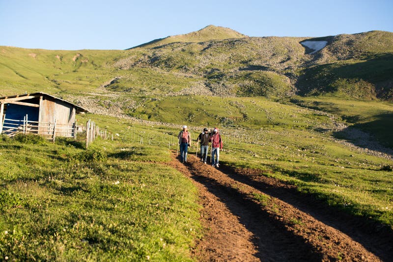 Friends Taking an Excursion Editorial Photo - Image of hike, hill: 80167171