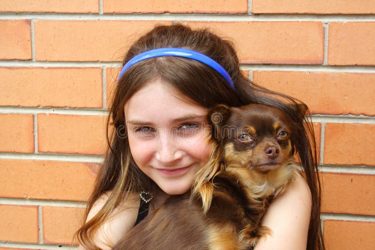 Photos of Model in Image ID 319729 by Max Blain - Deadandliving