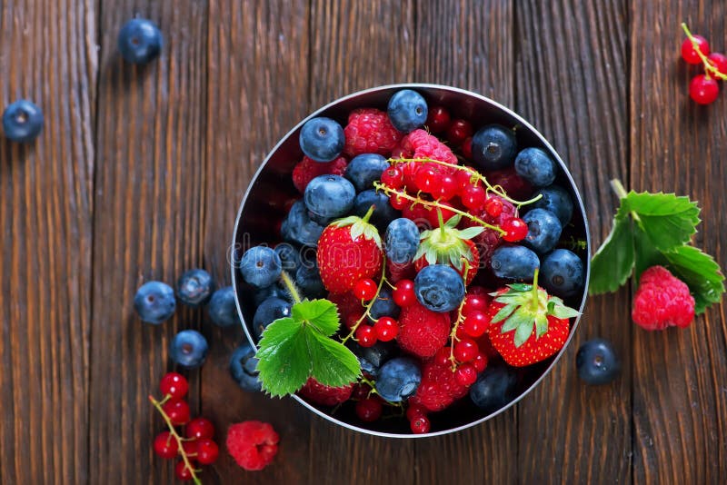 Beeren stockbild. Bild von beeren - 101014359