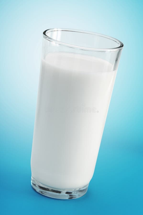 Glas Milch stockfoto. Bild von hintergrund, frech, getränk - 98446640