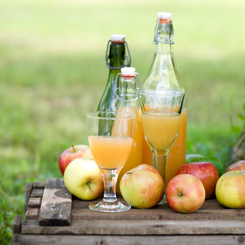 Apfelsaft stockbild. Bild von gesundheit, hintergrund - 3245563