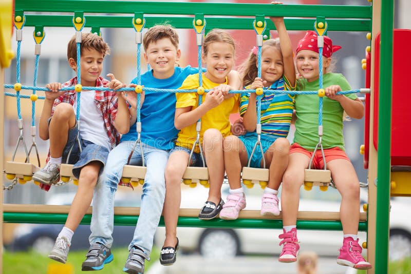 Frohe Freizeit stockbild. Bild von stattlich, froh, beiläufig - 58242215