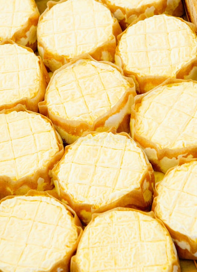 Fromage à Pâte Molle Français Photo stock - Image du régime, nourriture ...