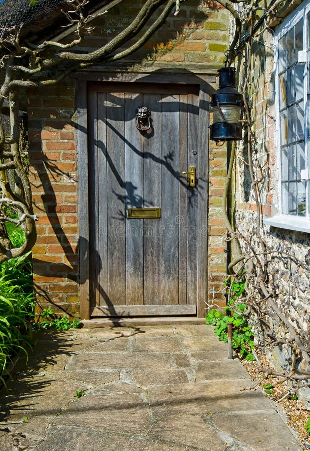 Front Cottage door stock image. Image of medieval, entryway - 30605595