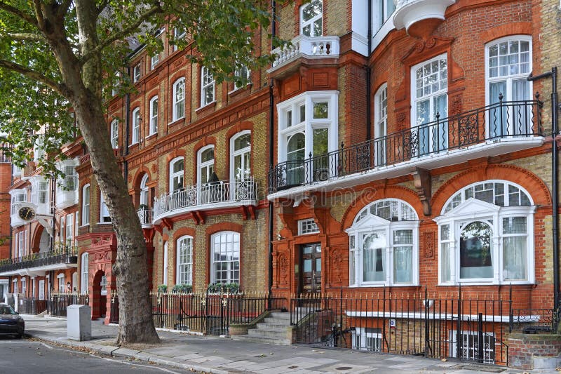 Front of Elegant Old Apartment Building Stock Photo - Image of front ...