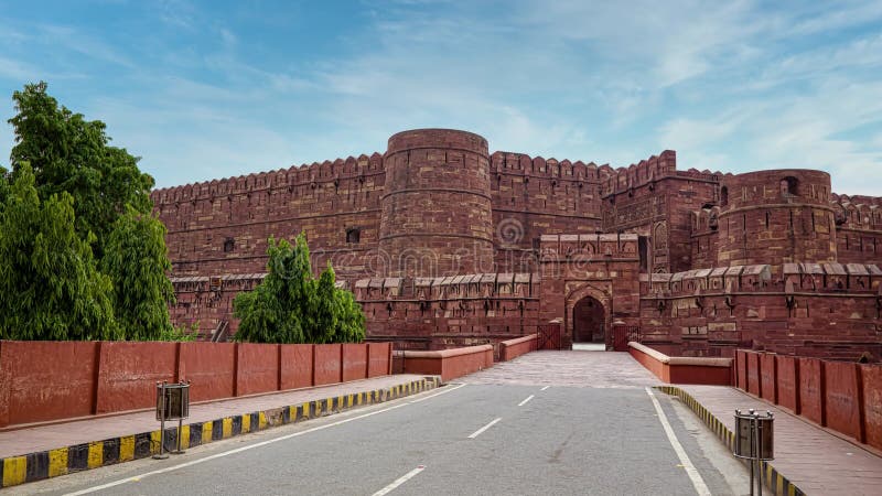 Front Gate and Towers of Fort Agra, Rajastan Stock Footage - Video of ...