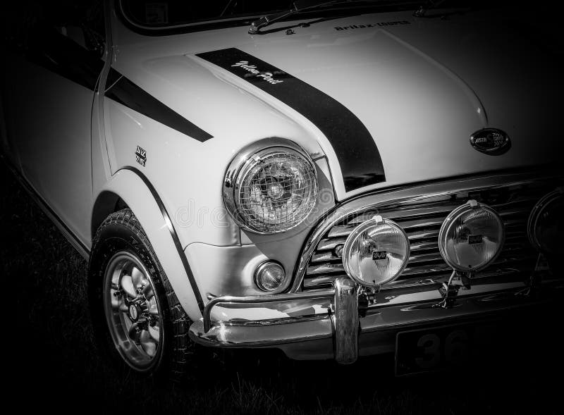 The Front Headlight of a Classic Car Editorial Photography - Image of ...