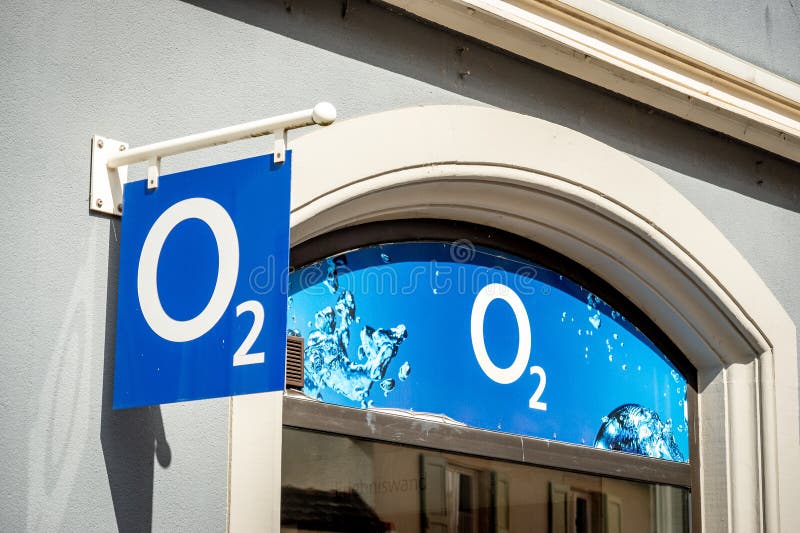 Front of an O2 Shop in Emmendingen Editorial Stock Photo - Image of ...