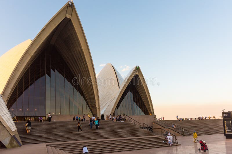 The Front of the Sydney Opera House at Dusk Editorial Image - Image of ...