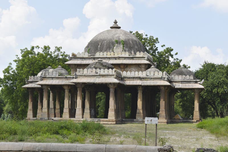 Front View - Cenotaph - Maqbara Octagonal Pillars and Dome at Side of ...