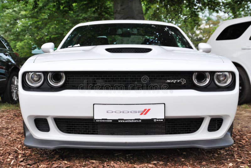 Front View of Dodge Challenger Hellcat Editorial Image - Image of liter ...
