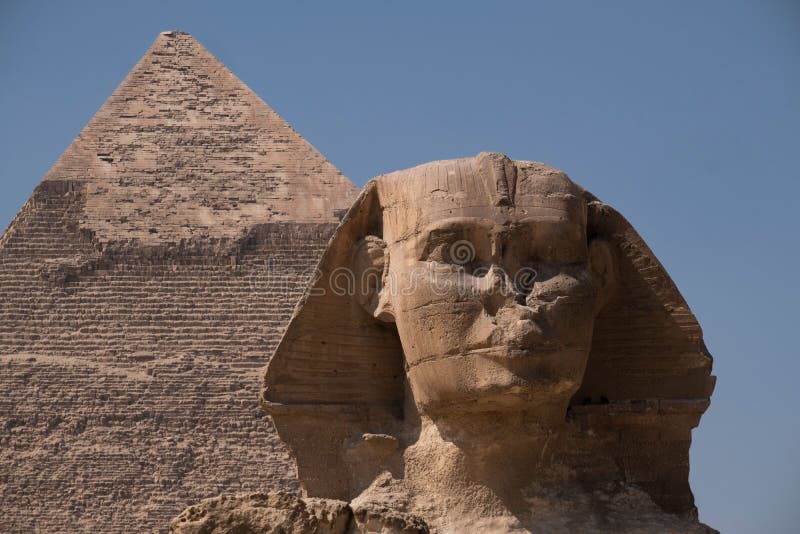 Front View of the Great Sphinx Giza and the Great Pyramid in Egypt ...