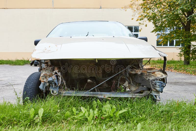 Front View of Old Broken Rusty Car without Bumper Engine and Fenders ...