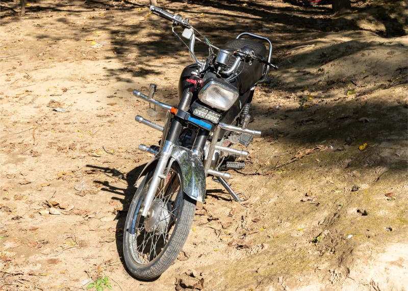 Front View of an Old Motorcycle Editorial Photo - Image of road ...