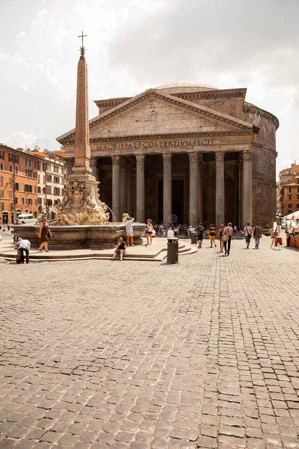 Front view of the Pantheon editorial photo. Image of scene - 38211896