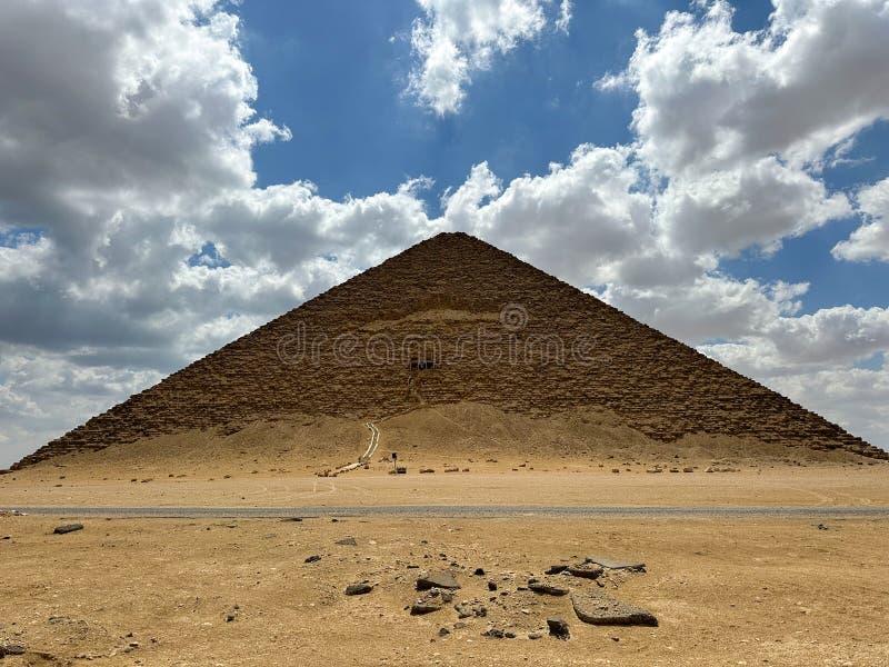 Front View of Red Pyramid of Snefru in Dahshur Under a Dramatic Sky ...