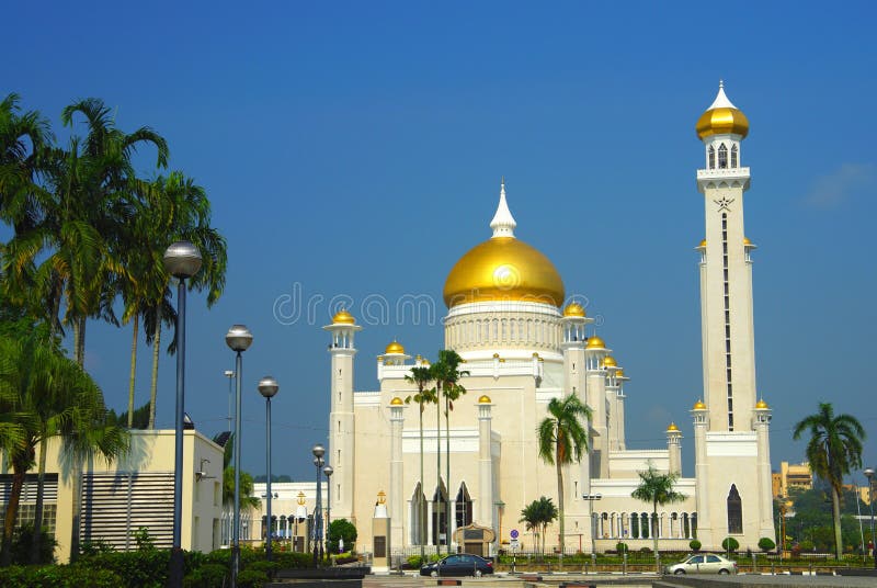 Front View of SOAS Mosque, Brunei Stock Photo - Image of perspective ...