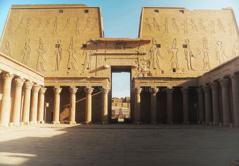 Front View of the Temple of Horus at Edfu, Egypt Stock Image - Image of ...