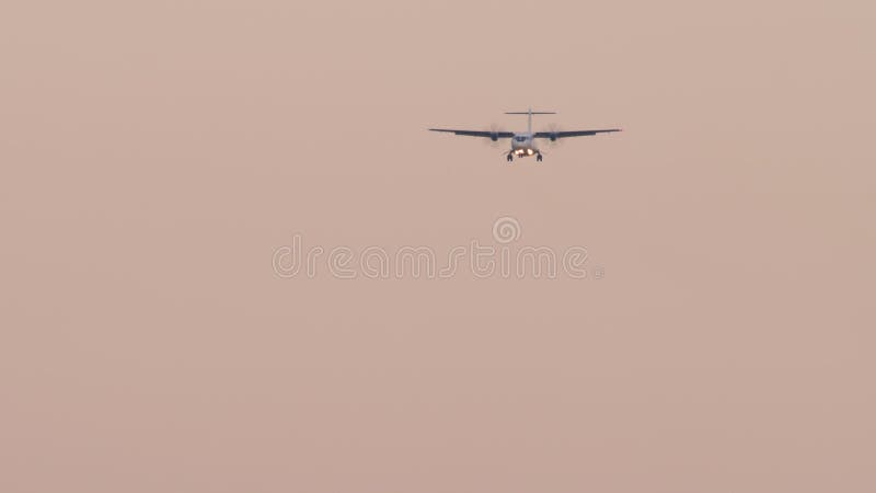 Front View of Turboprop Plane Landing Stock Footage - Video of tourism ... Front View of Turboprop Plane Landing Stock Footage - Video of tourism ...