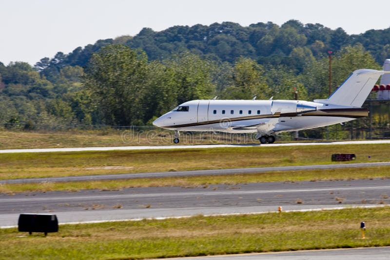 Front Wheel Up Picture. Image: 7738917